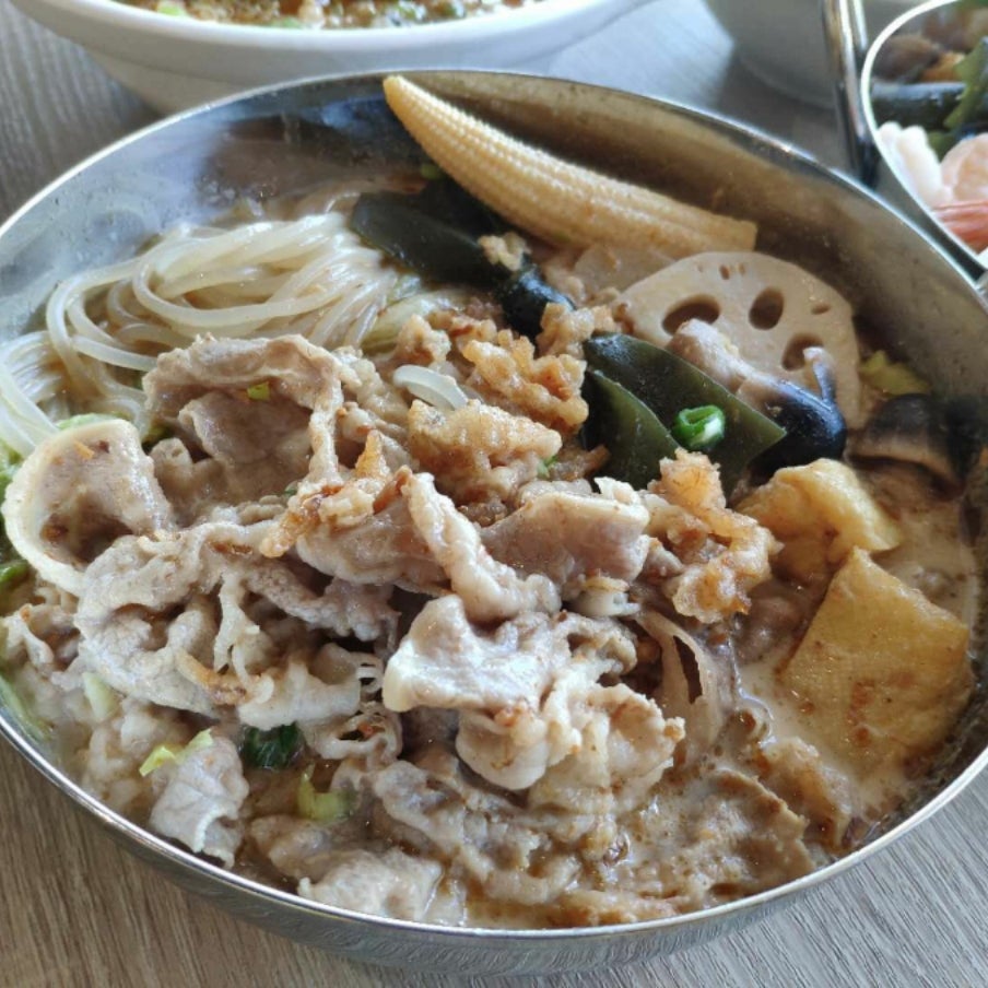 S01 Fatty beef hot pot | Wishing Town Bakery Cafe
